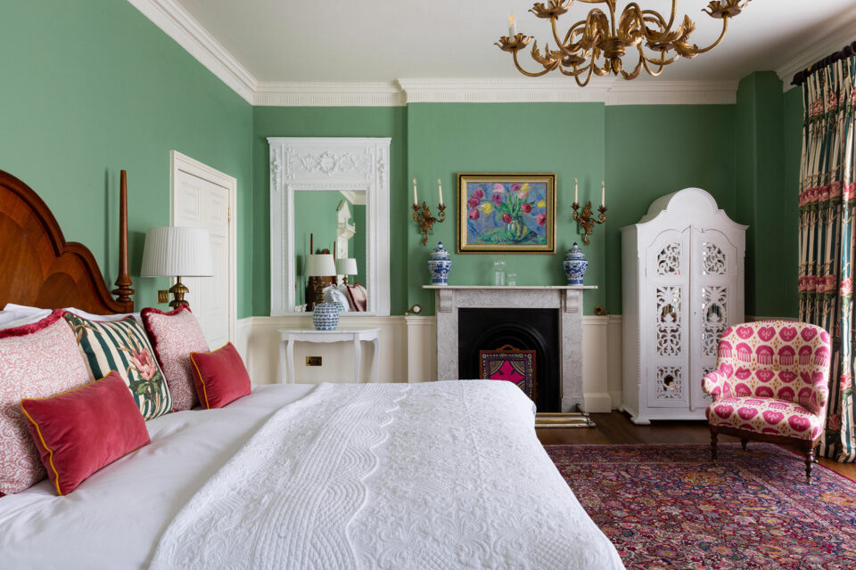 Interior Views with Frank & Faber - with Pure White Lines