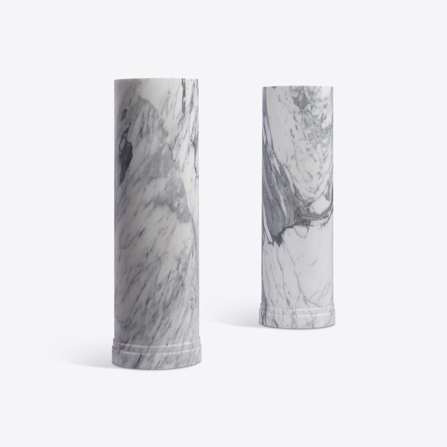 Walter Marble Column Arabescato - Pure White Lines